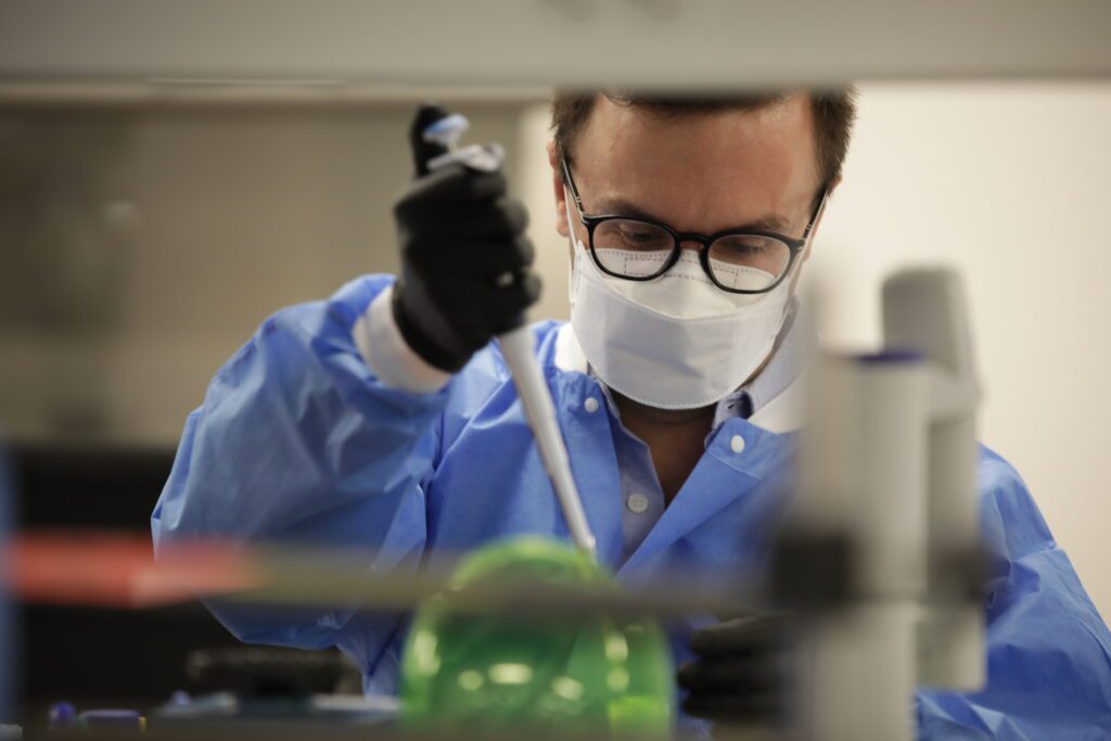 About Us | Our Mission | Leadership | Opentrons